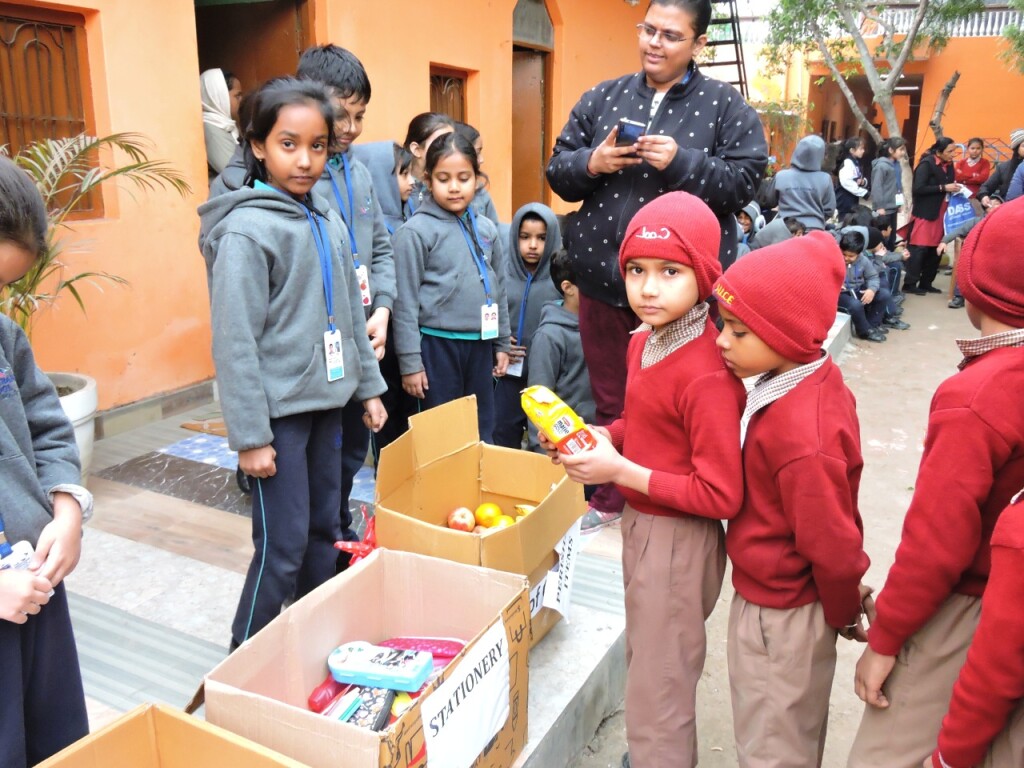 Helping kids to be humble with others